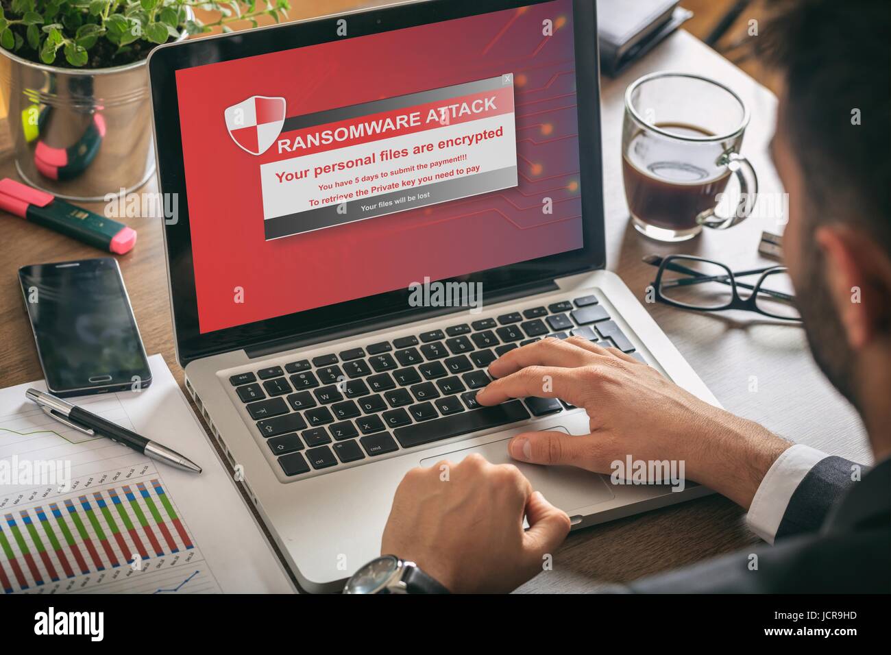 Alert warning attack on screen hi-res stock photography and images - Alamy