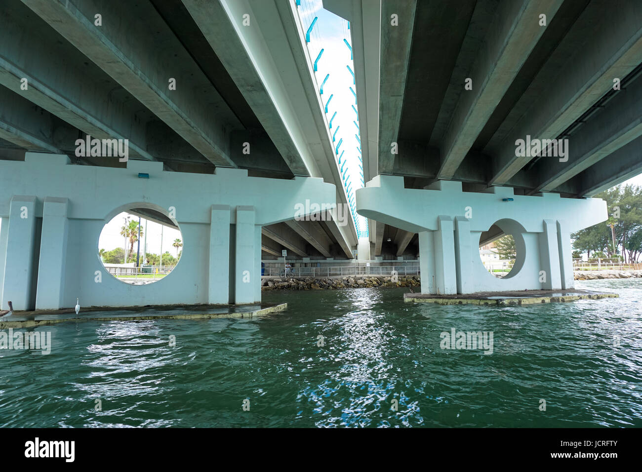 Symmetry under bridge hi-res stock photography and images - Alamy