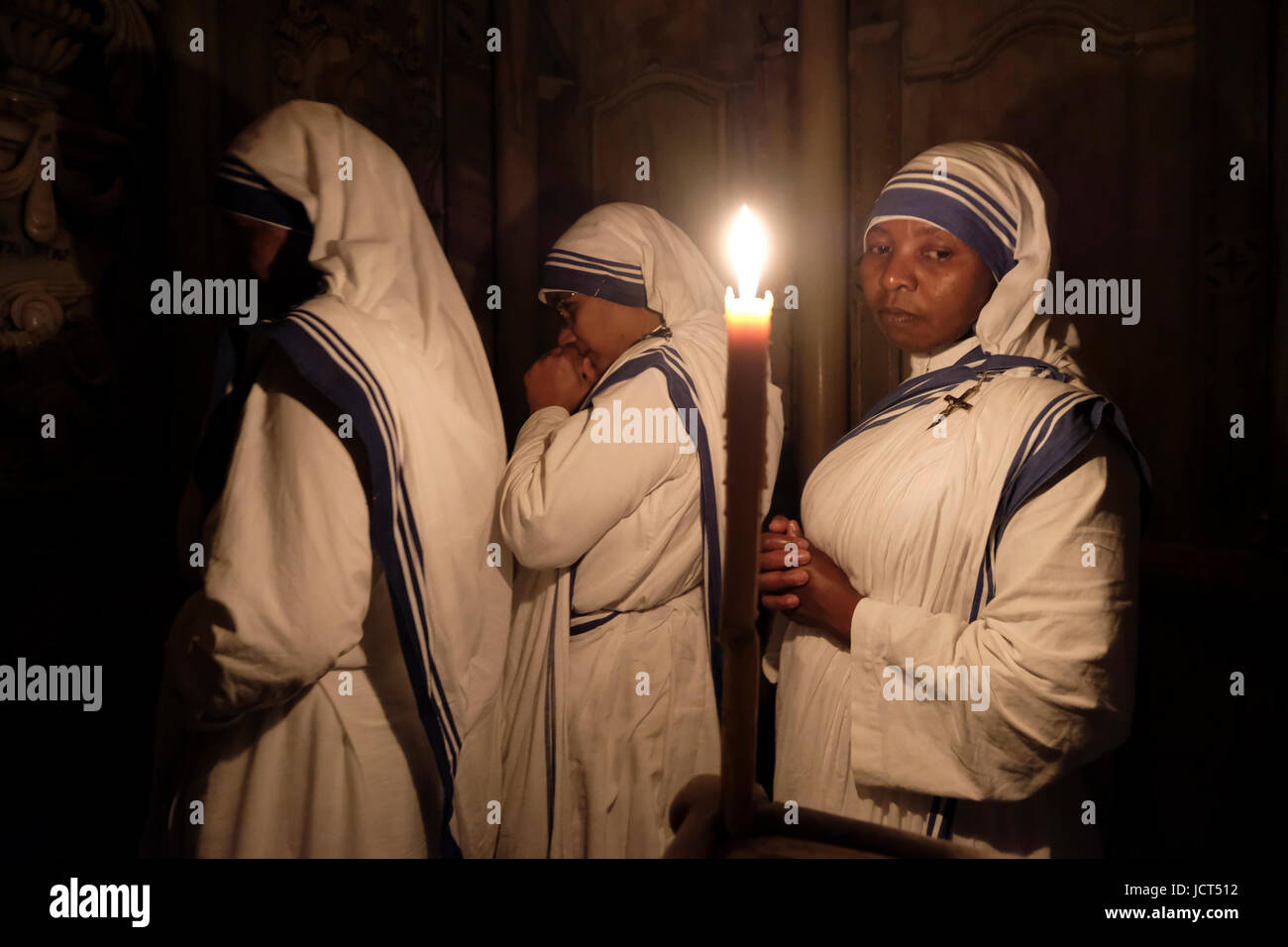 Roman Catholic nuns belonging to Mother Teresa's Missionaries of ...
