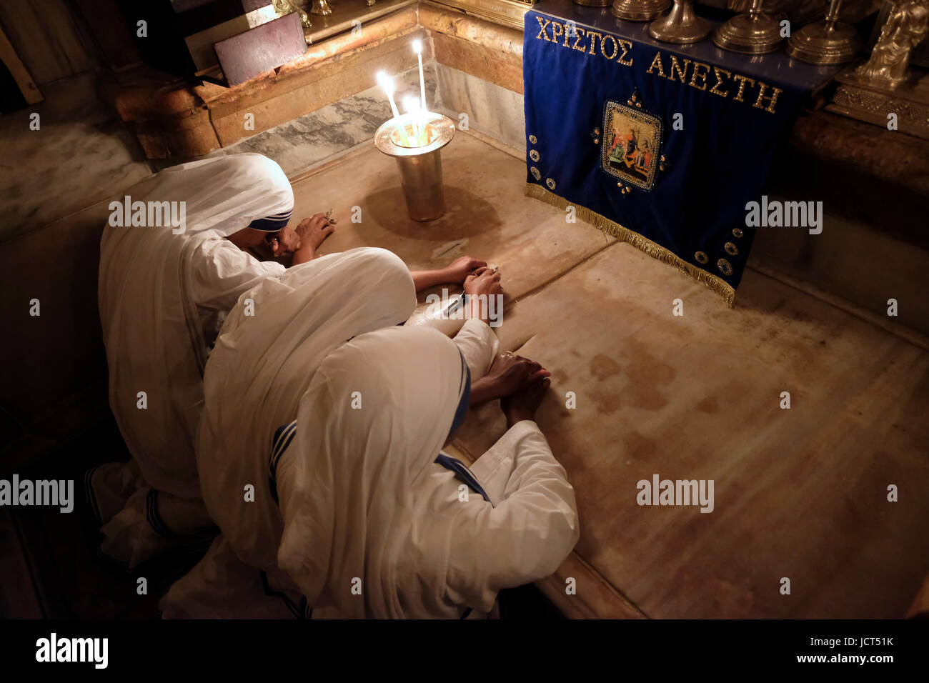 Christian missionaries praying hi-res stock photography and images - Alamy