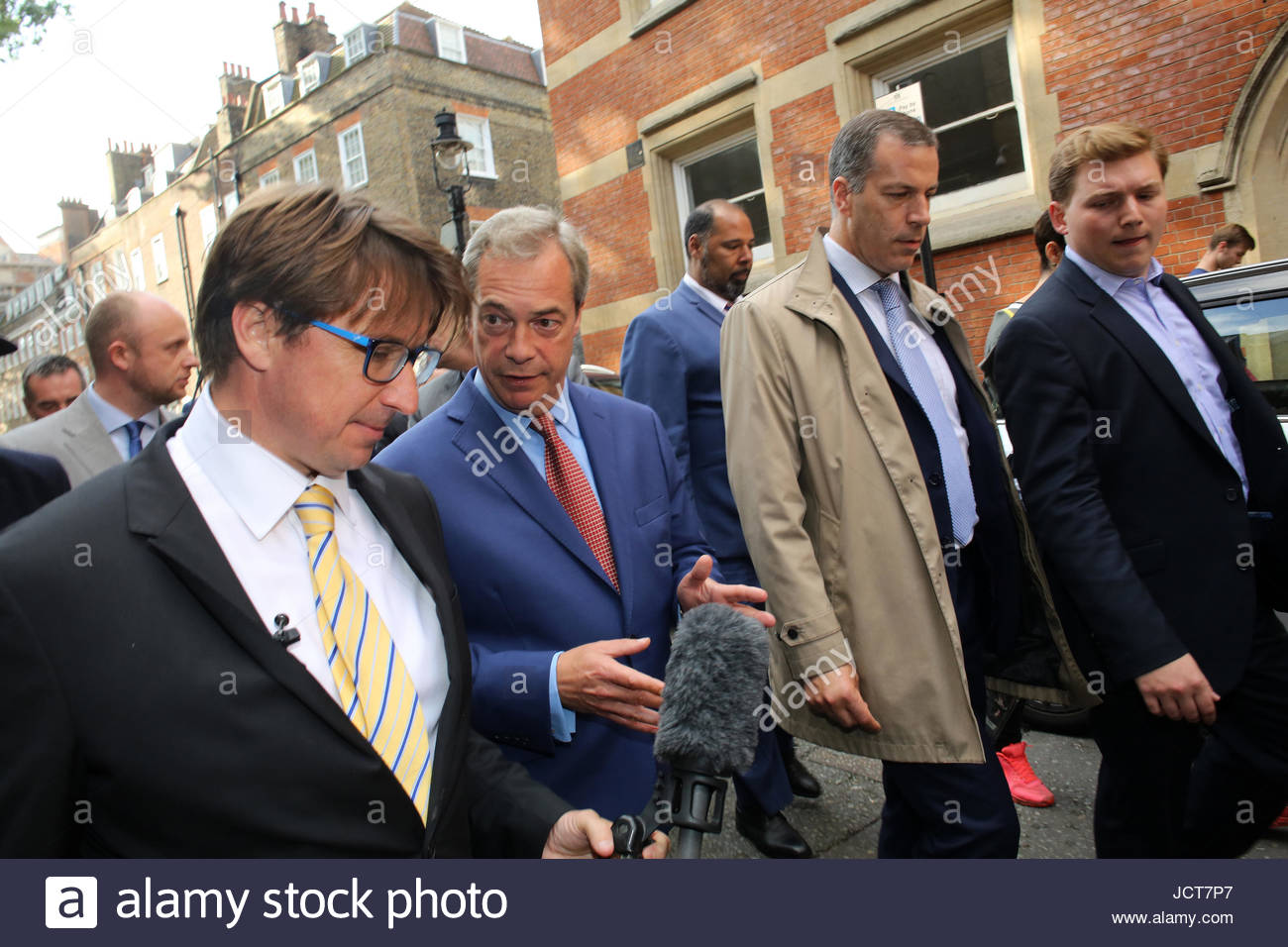 Jason farrell sky hi-res stock photography and images - Alamy