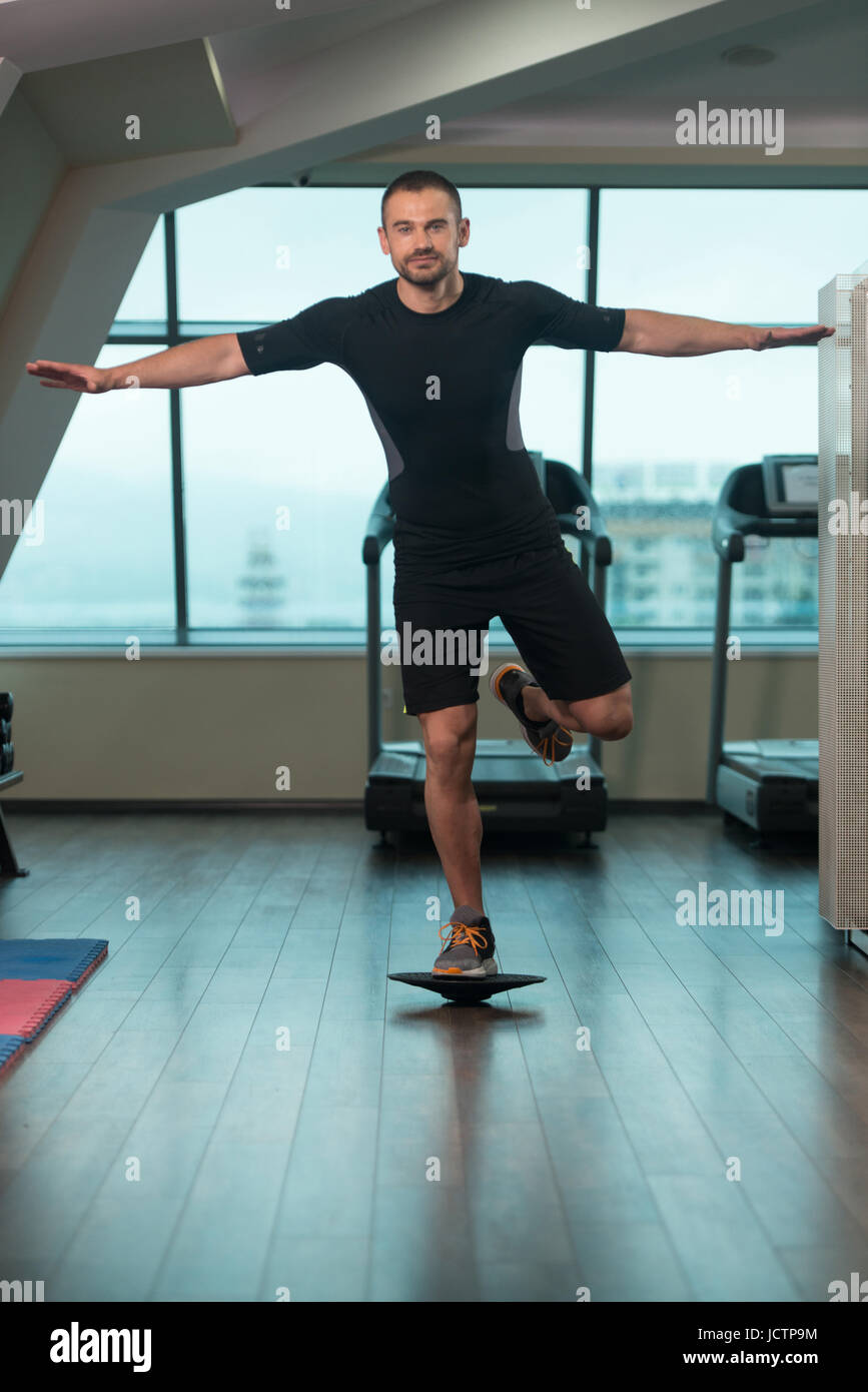 Man guy personal trainer coach hi-res stock photography and images - Alamy