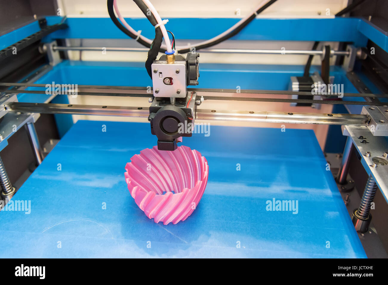 3D printer printing figure close-up macro Stock Photo - Alamy