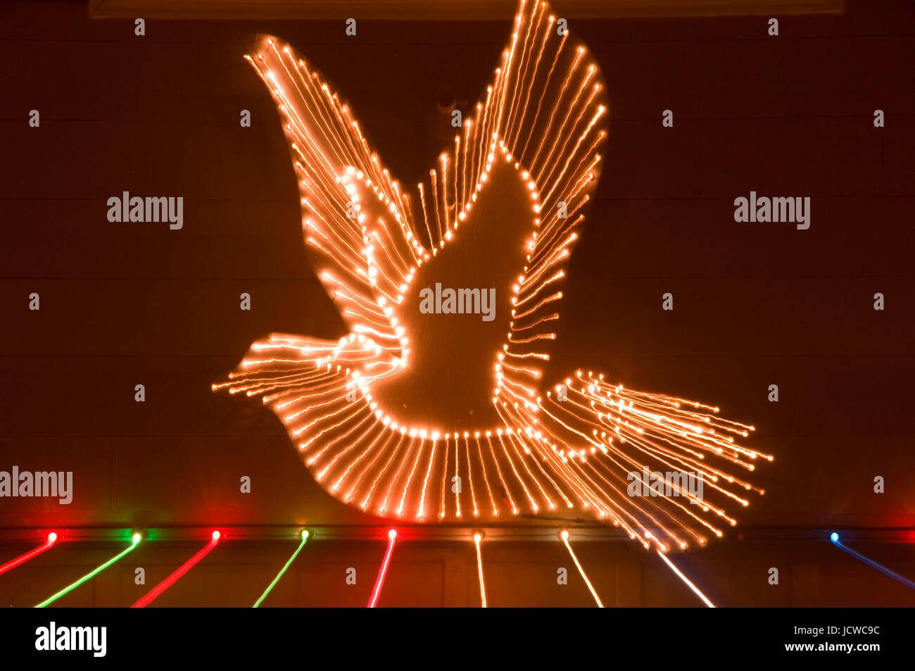 Christmas dove hi-res stock photography and images - Alamy