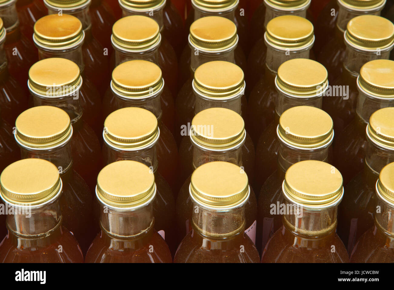 Rows of jars hi-res stock photography and images - Alamy