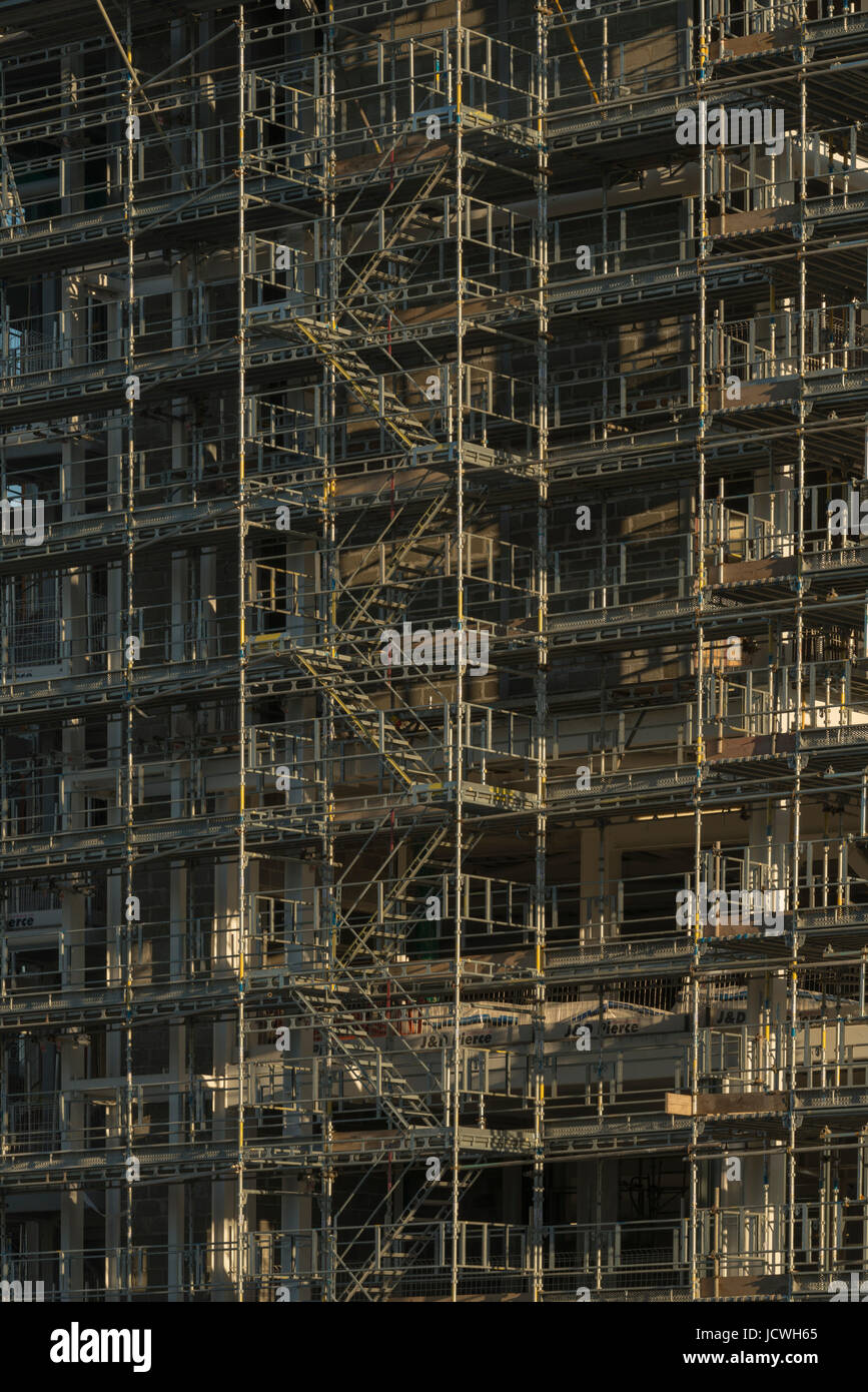 Dundee waterfront development project hi-res stock photography and ...