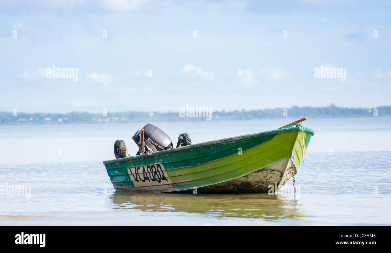 Tinnie hi-res stock photography and images - Alamy