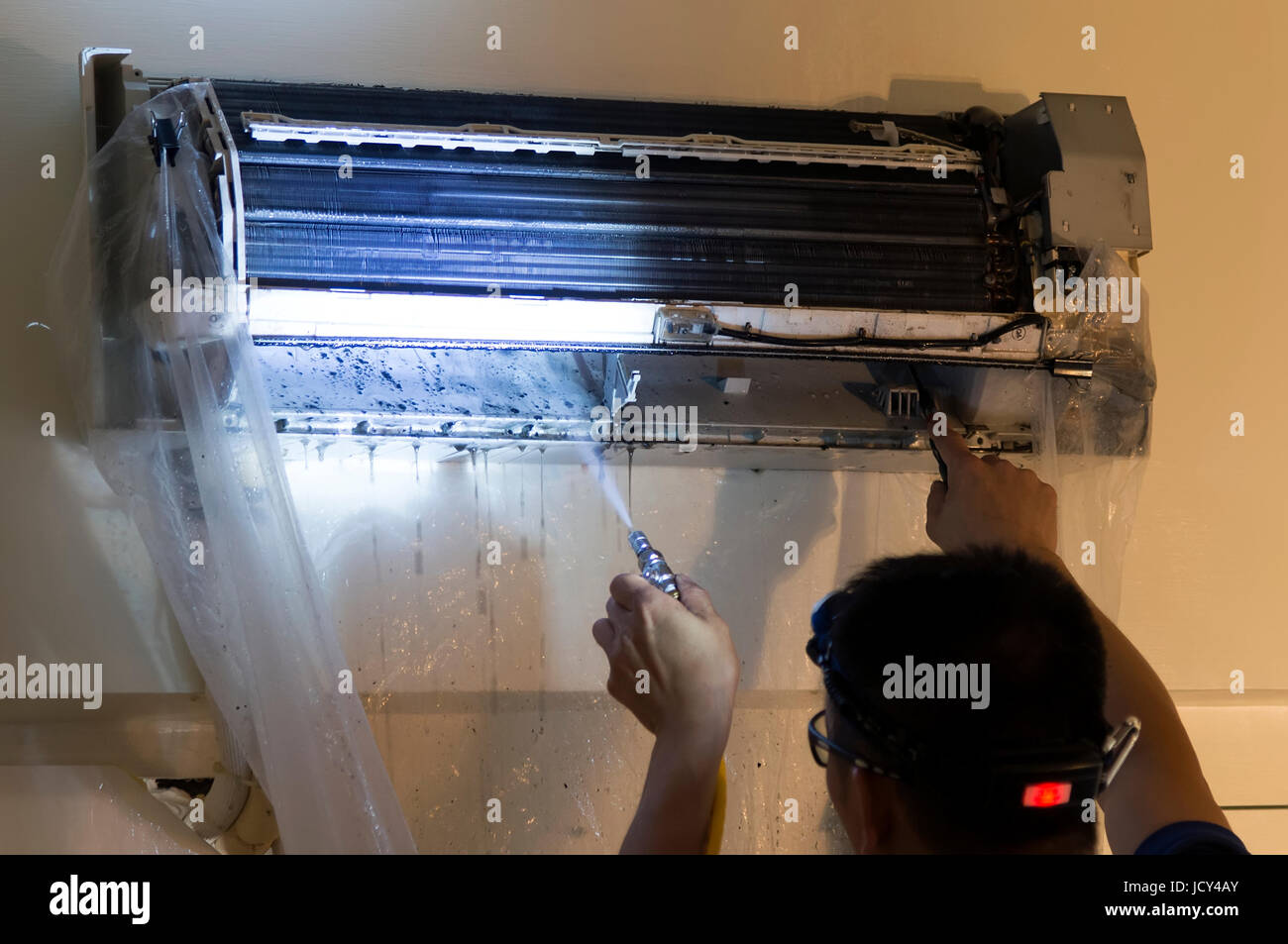 Air conditioner dripping water hi-res stock photography and images - Alamy