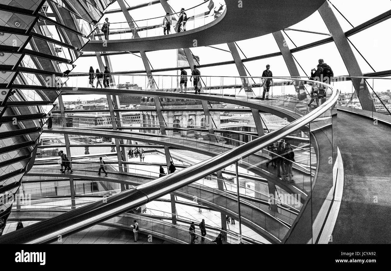 Bundestag in berlin germany Black and White Stock Photos & Images - Alamy