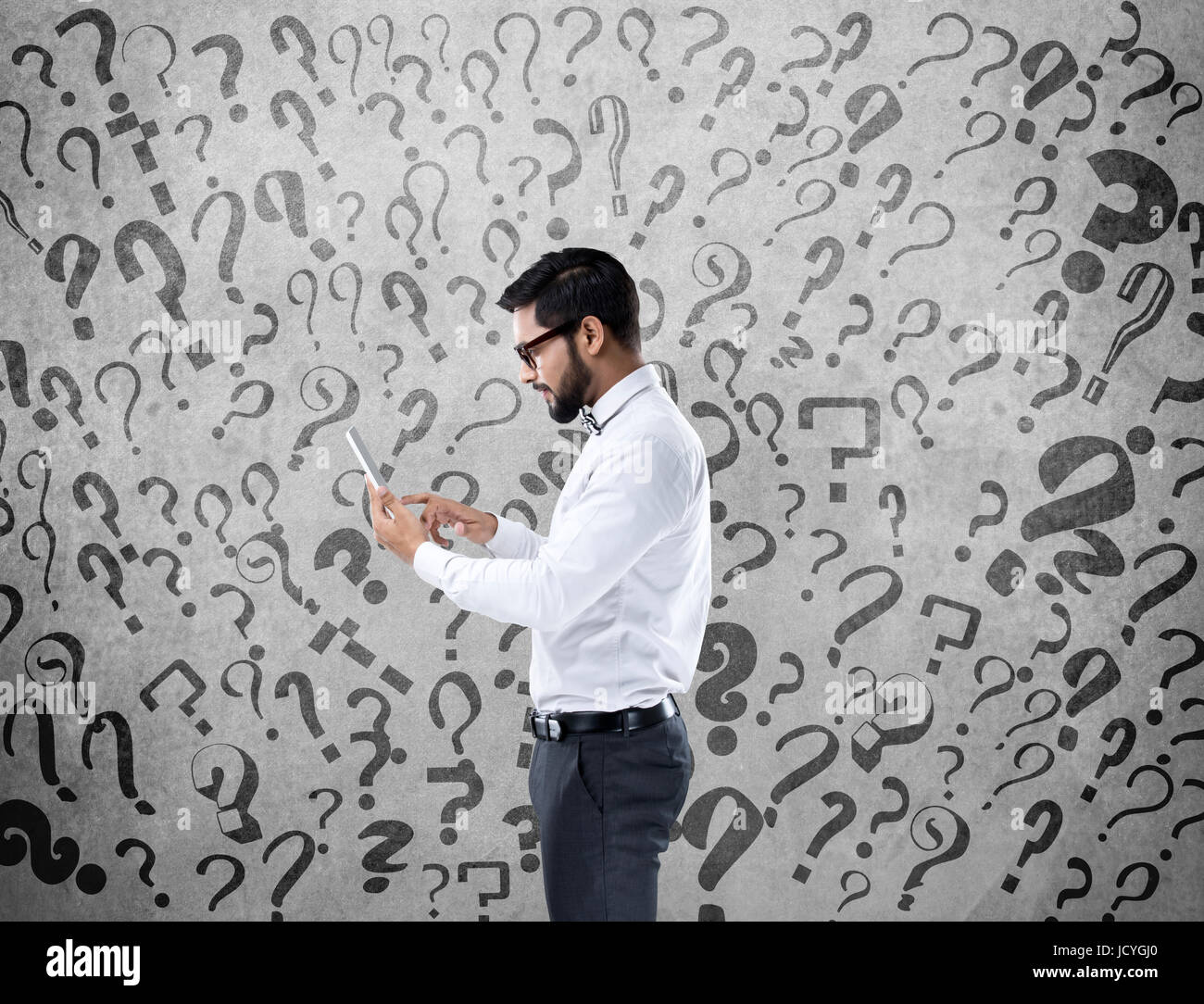 Businessman solve hi-res stock photography and images - Alamy