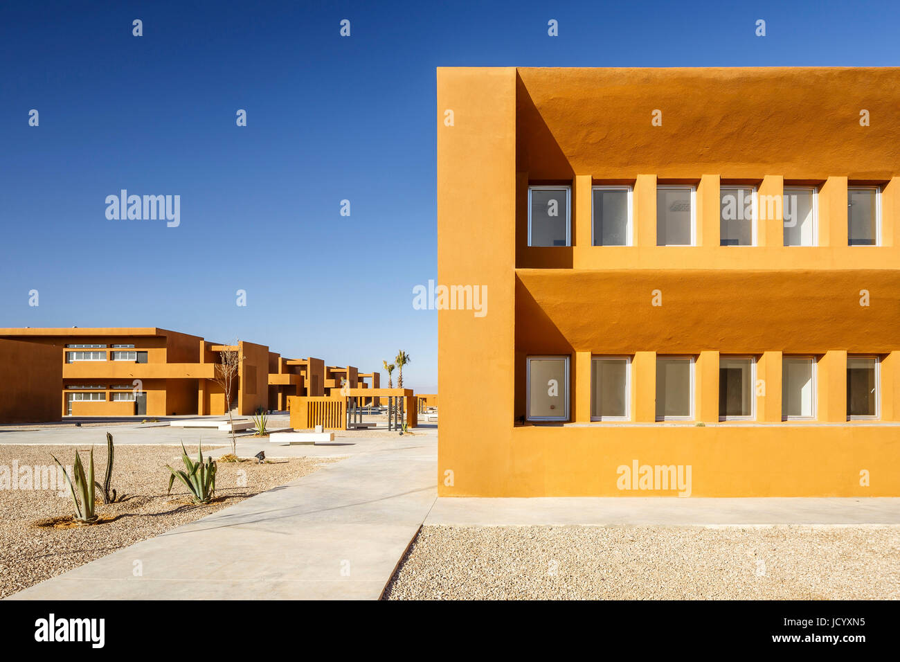 Landscaped campus hi-res stock photography and images - Alamy