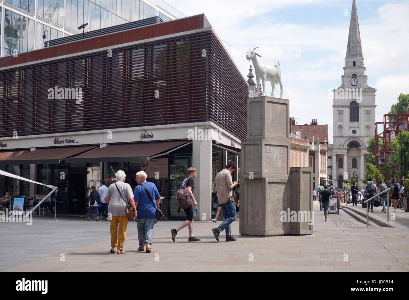 Liverpool street london shopping hi-res stock photography and images ...
