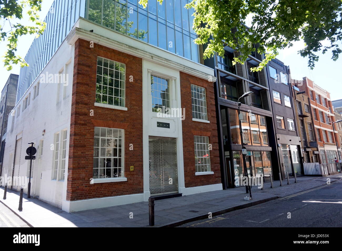 Hoxton square shoreditch hi-res stock photography and images - Alamy
