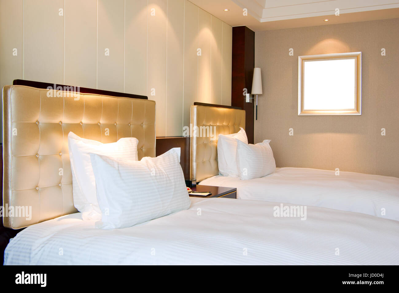 Luxury hotel rooms, clean and bright Stock Photo - Alamy