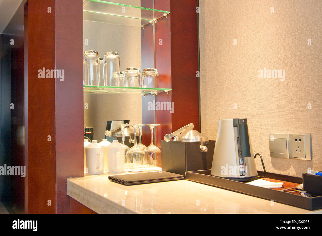 Ice bucket and electric kettle(Hotel Rooms Stock Photo - Alamy