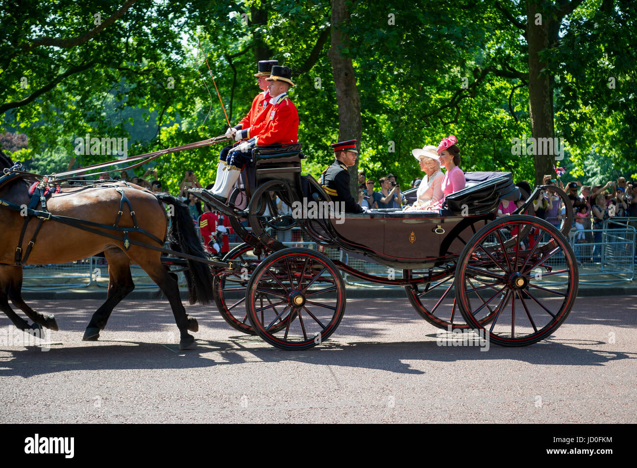 Duchess cambridge during carriage hi-res stock photography and images ...