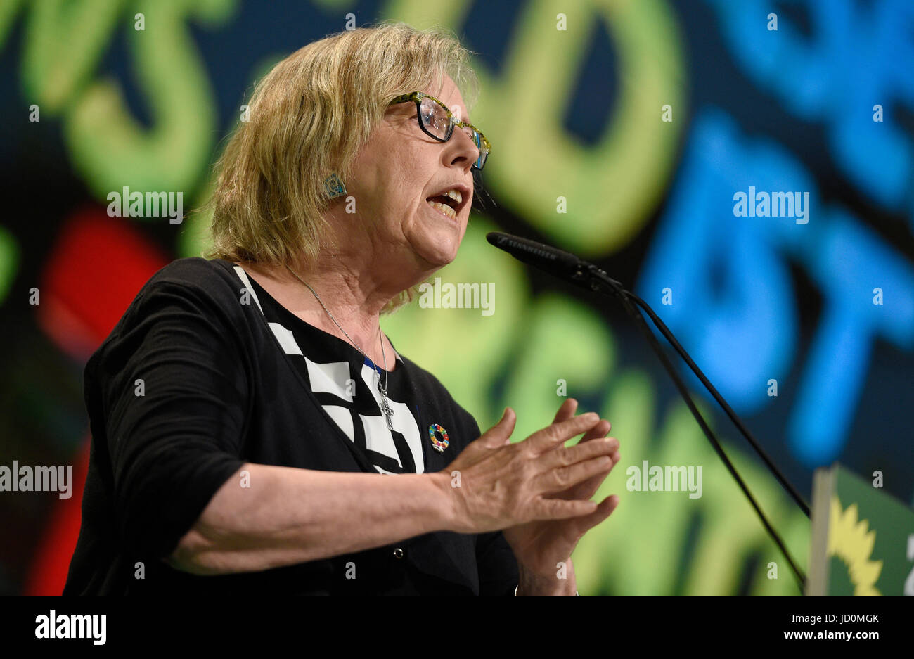 Elizabeth may green party hi-res stock photography and images - Alamy