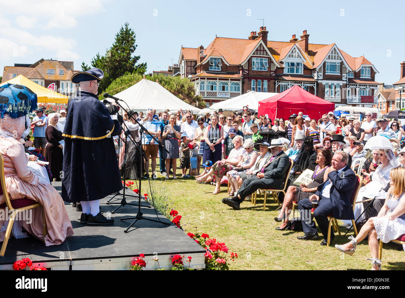 Re-enactment event, Broadstairs Dickens week. People dressed up in ...