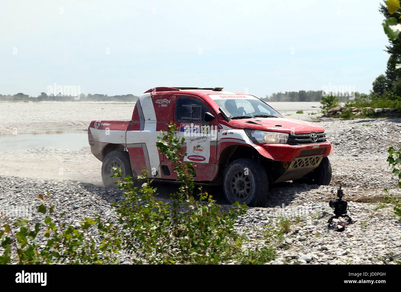 2017 toyota hilux High Resolution Stock Photography and Images - Alamy