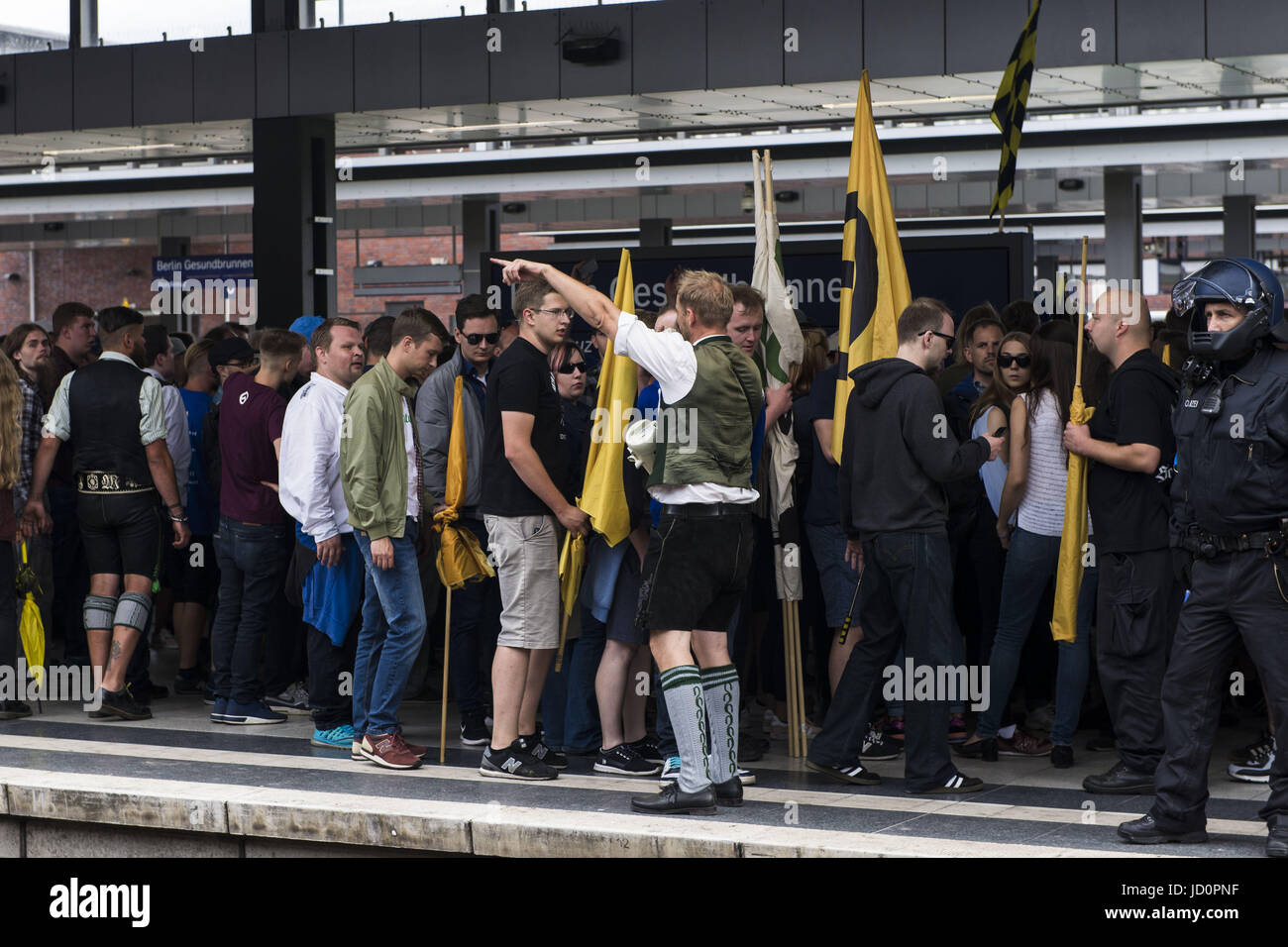 Berlin, Berlin, Germany. 17th June, 2017. A few hundred sympatizers and ...