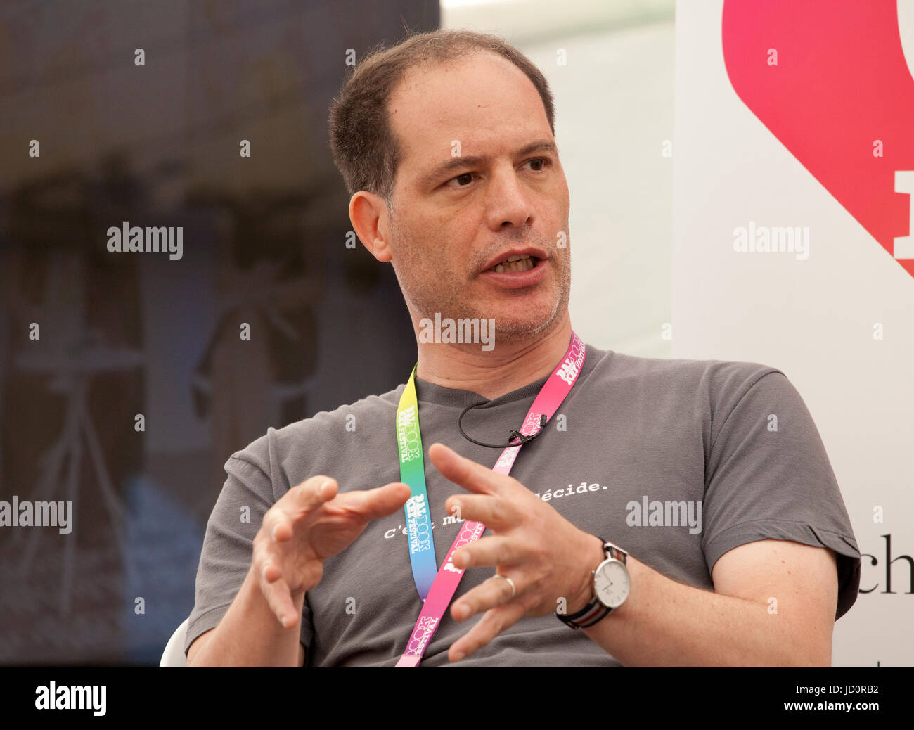 Financial times columnist hi-res stock photography and images - Alamy