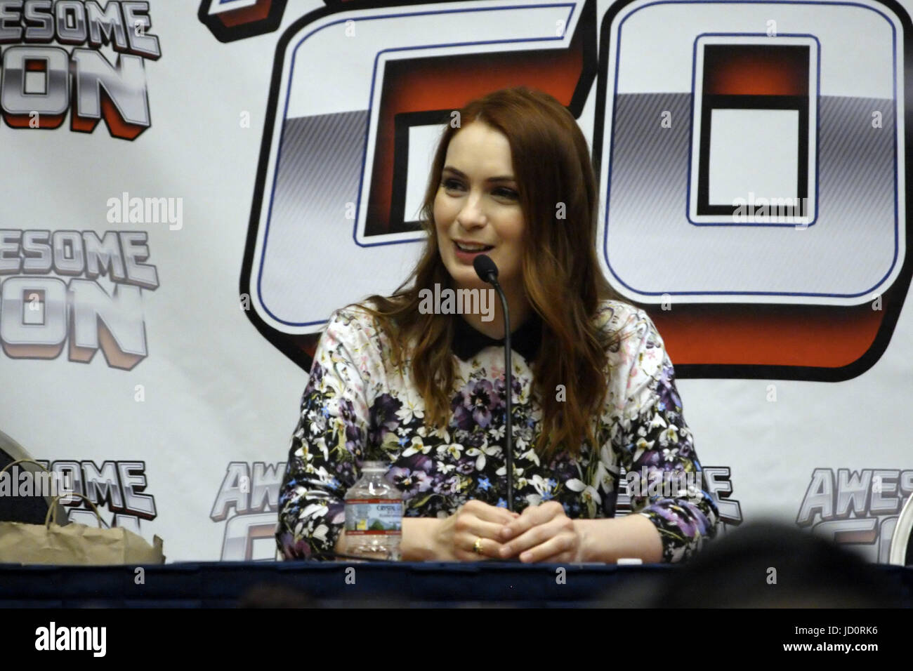 The guild felicia day hi-res stock photography and images - Alamy