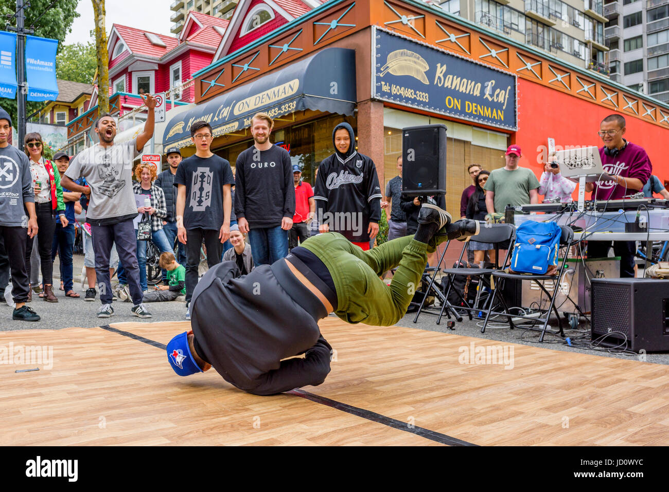 Break dancing competition hi-res stock photography and images - Alamy