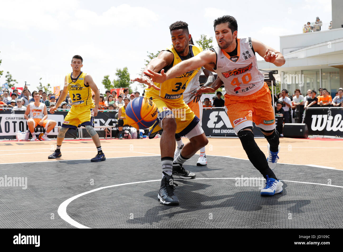 Tokyo, Japan. 17th June, 2017. (L-R) Kyle Richardson (BREX.EXE), Ken ...