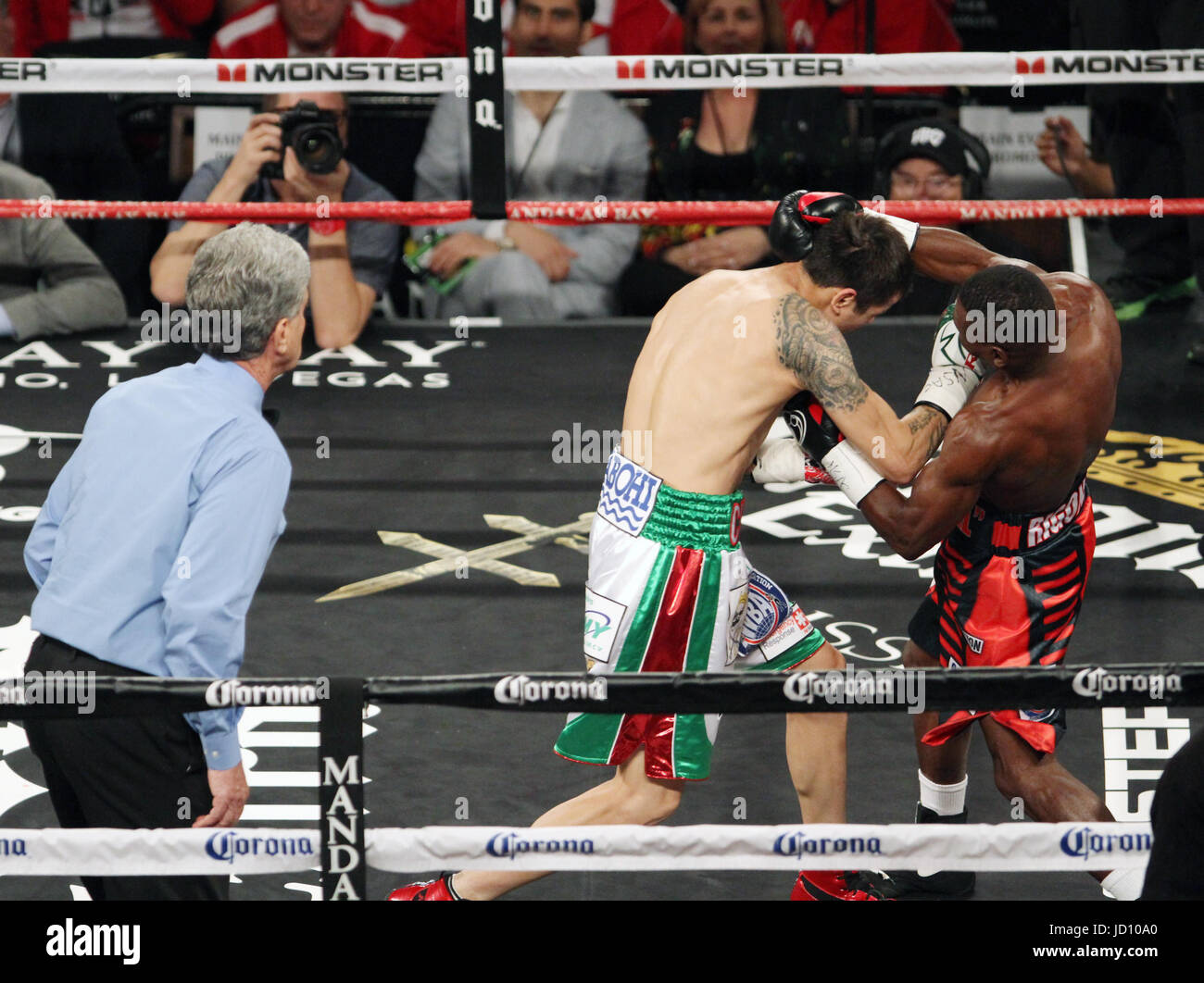 Wba super bantamweight champion hi-res stock photography and images - Alamy