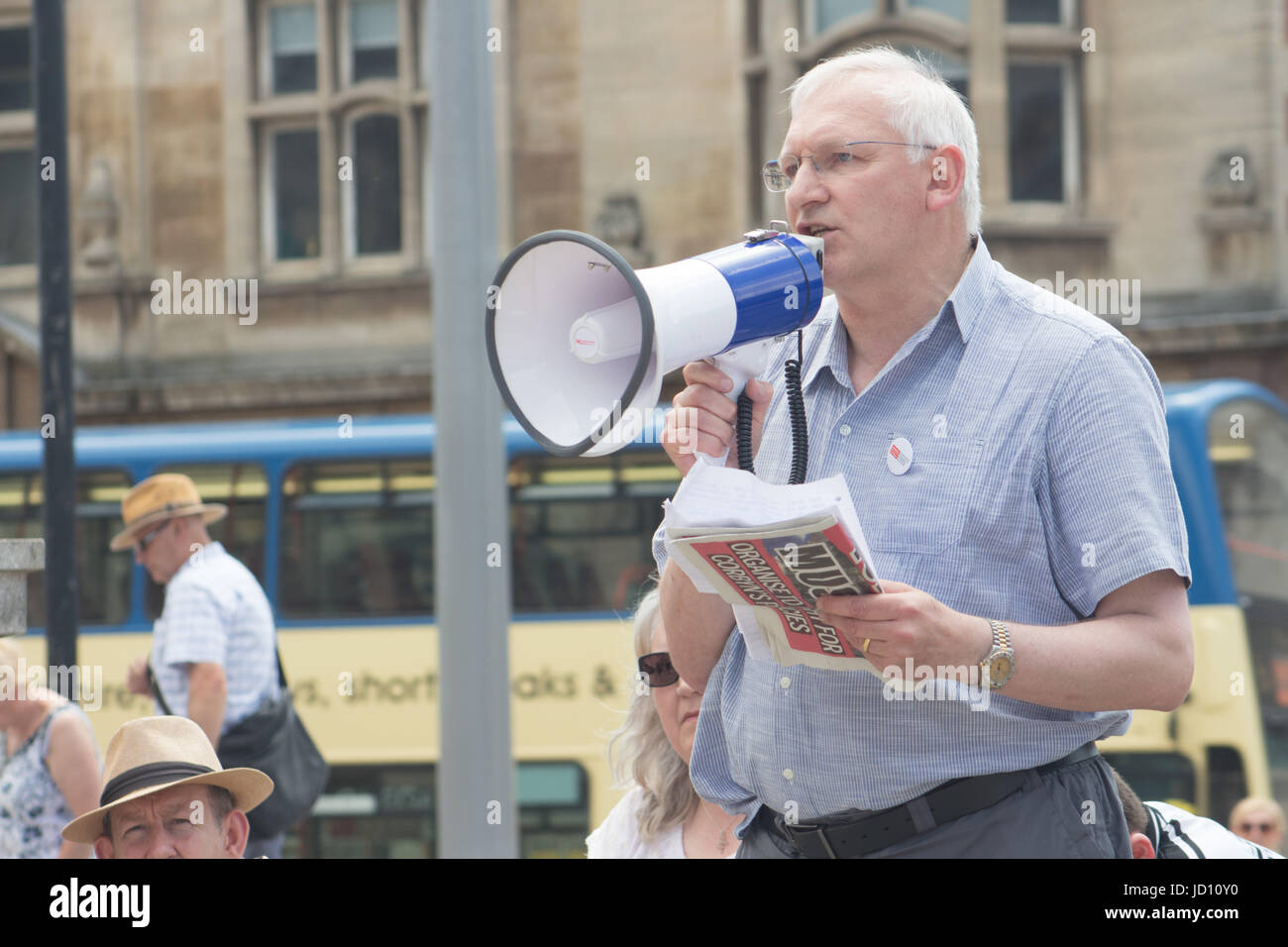 Stand up to racism hi-res stock photography and images - Alamy