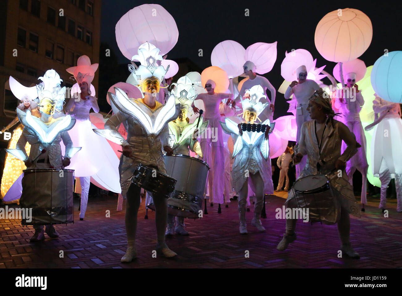 Hamburg, Germany. 17th June, 2017. Artists from the Stamp international ...