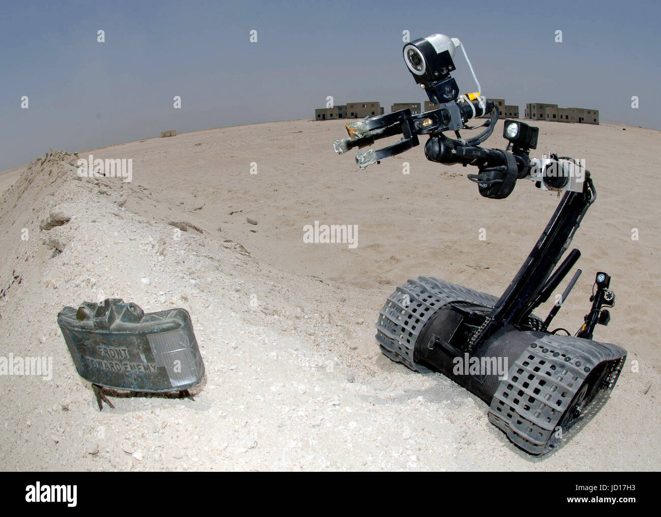 Claymore mine hi-res stock photography and images - Alamy