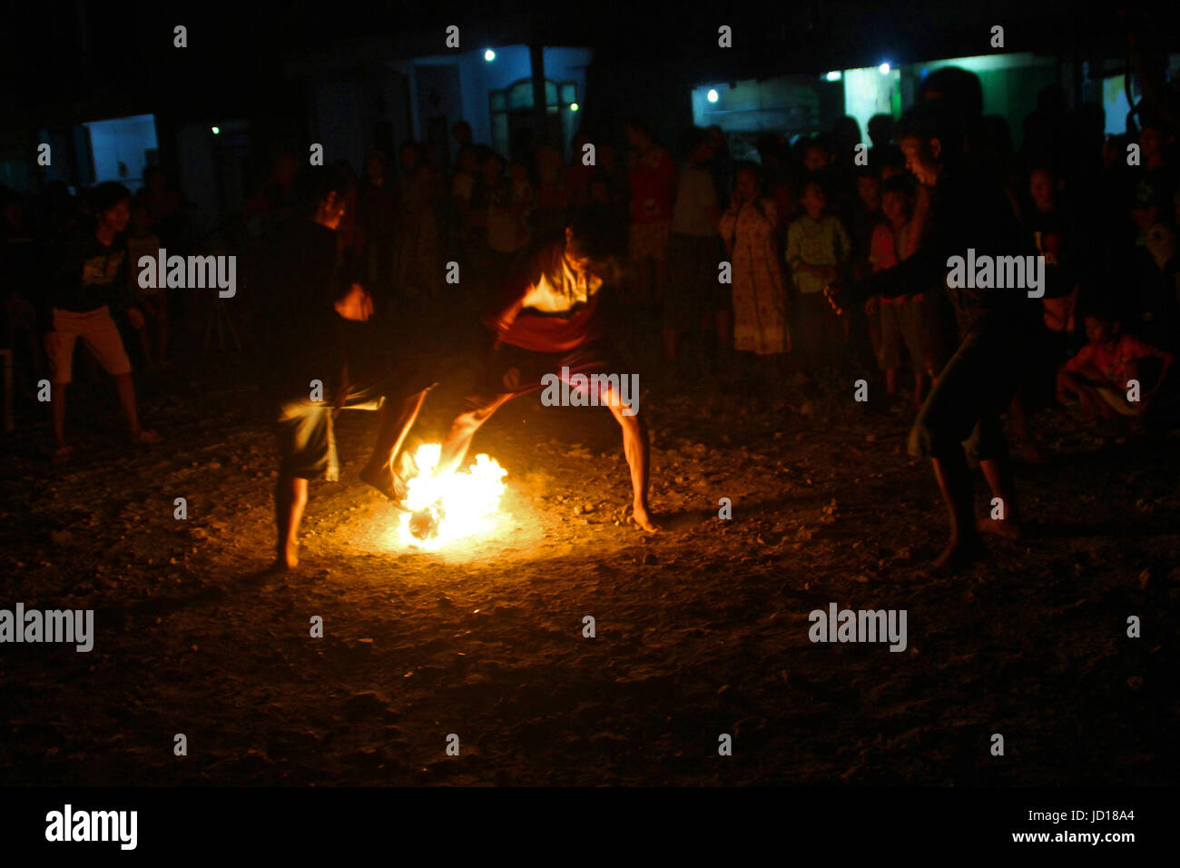 Sepak bola api hi-res stock photography and images - Alamy