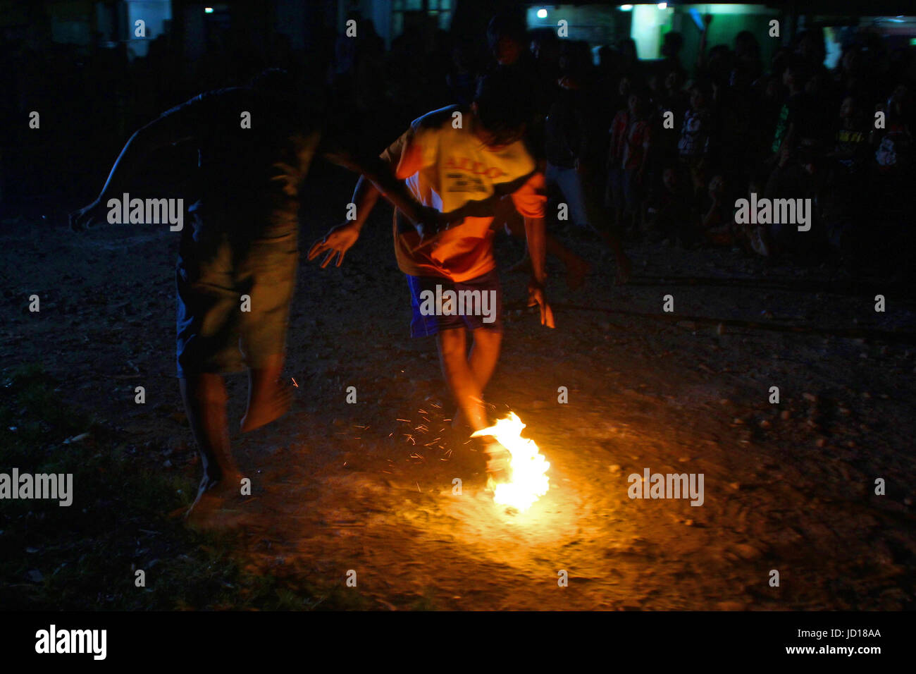 Surabaya, Indonesia. 17th June, 2017. Sepak bola api, or the fireball ...