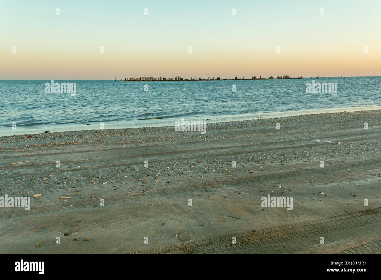 Seaside background empty hi-res stock photography and images - Alamy