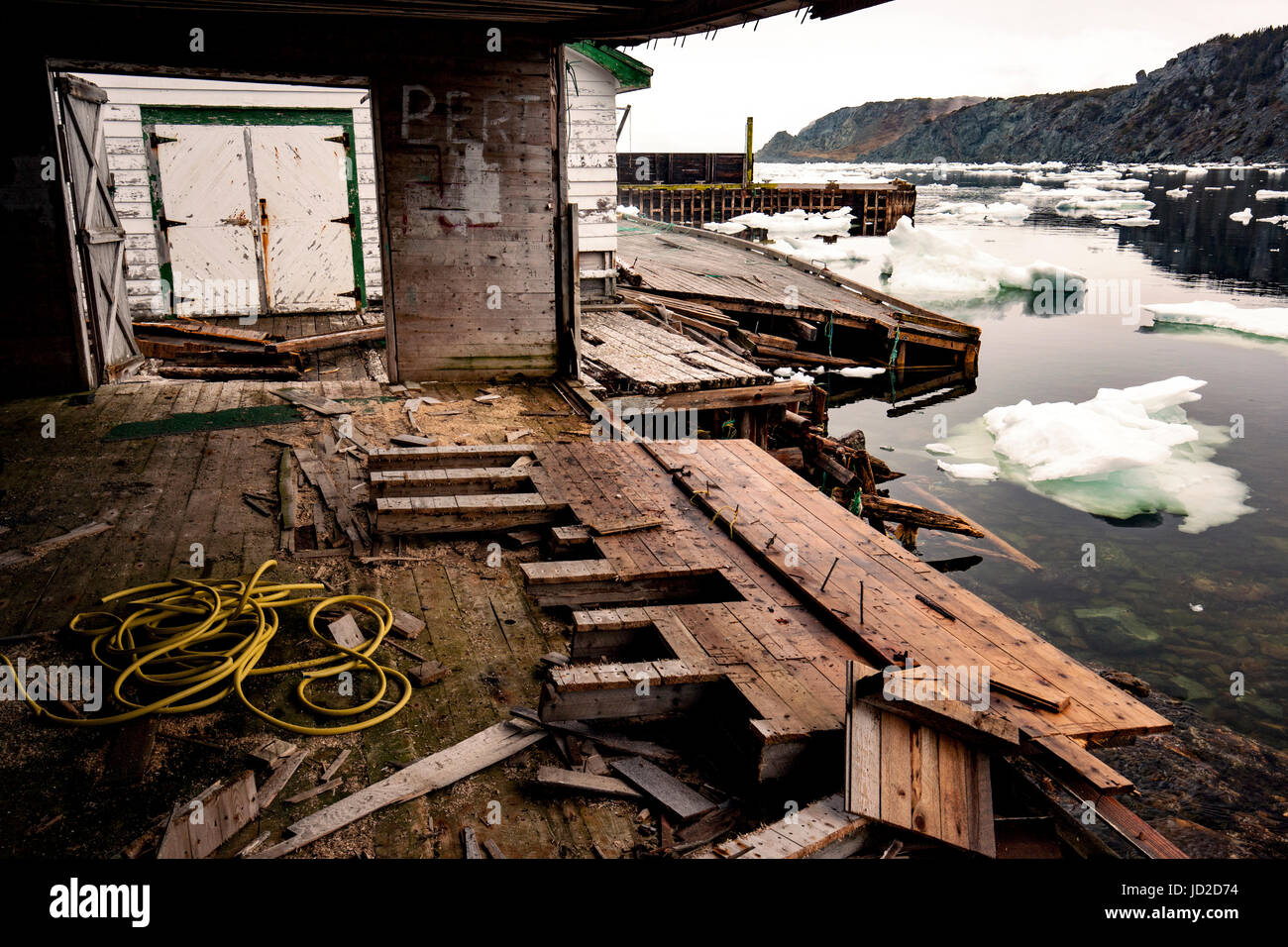 Newfoundland fishing stage hi-res stock photography and images - Alamy