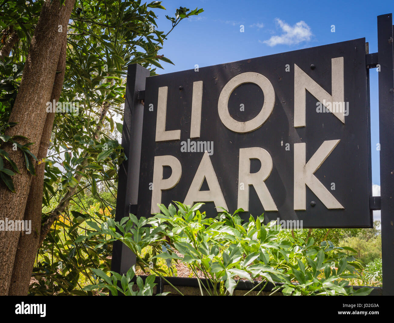 Zoo signage hi-res stock photography and images - Alamy