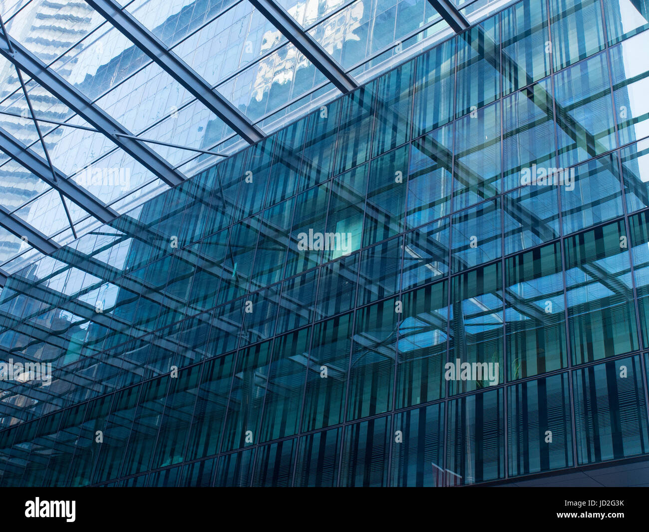 Overhead glass roof hi-res stock photography and images - Alamy