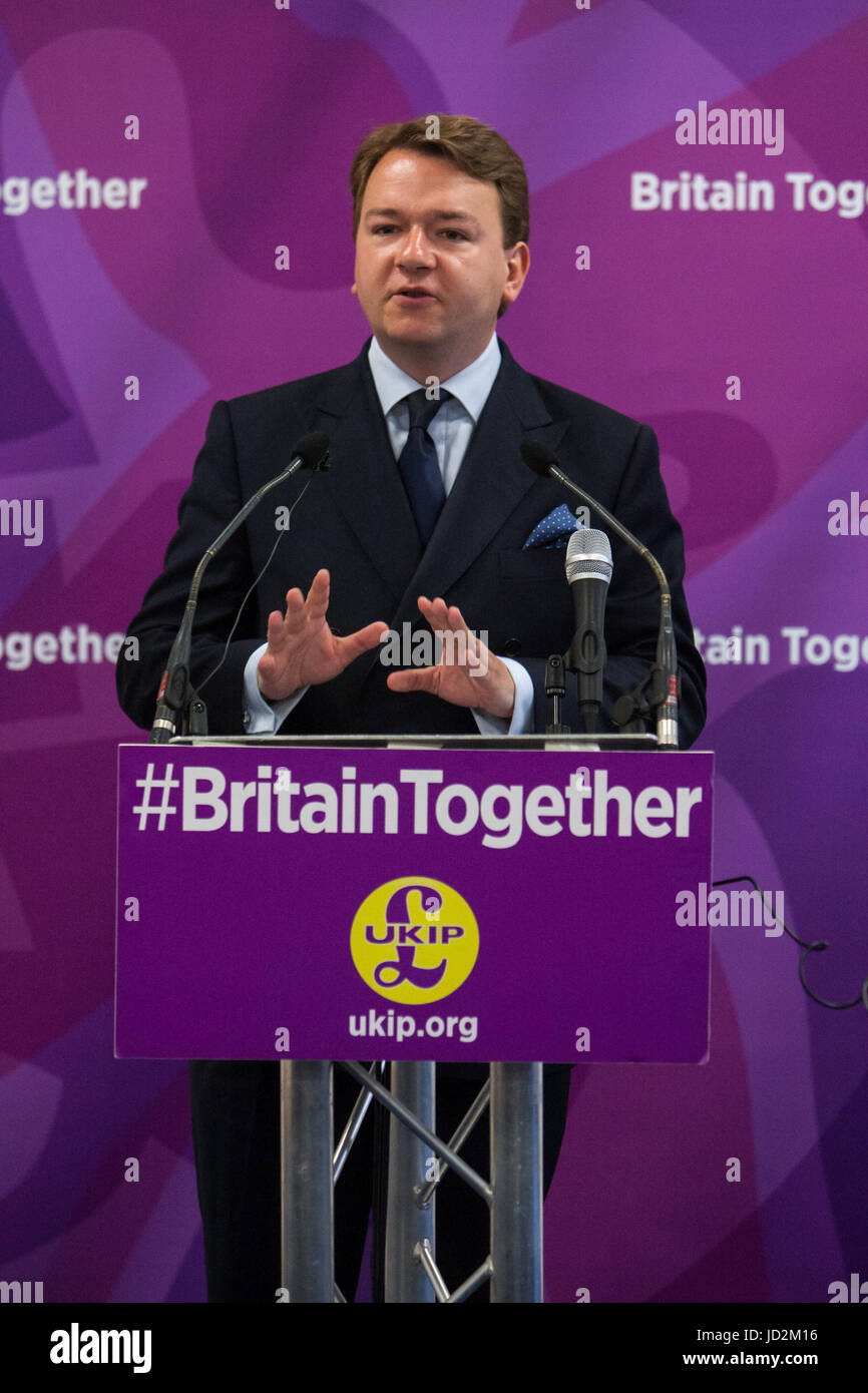 UKIP Energy Spokesman Roger Helmer MEP speaking about Energy policy and ...