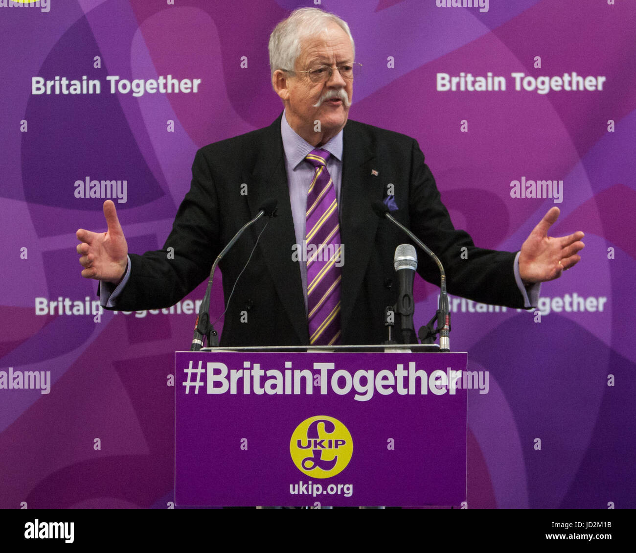 Roger helmer mep hi-res stock photography and images - Alamy