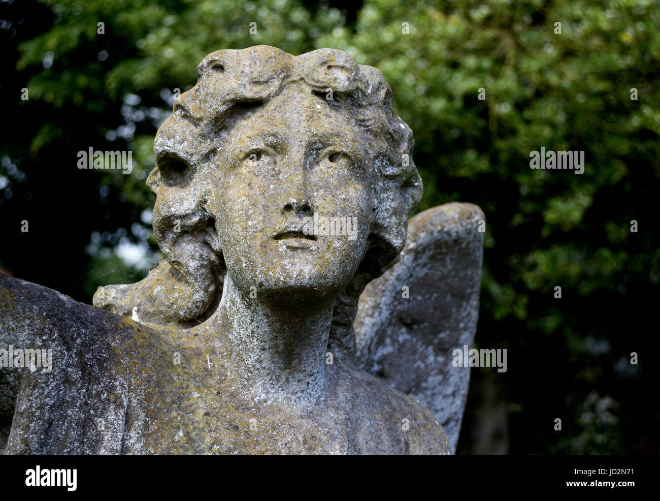 Angel gravestone grave headstone hi-res stock photography and images ...