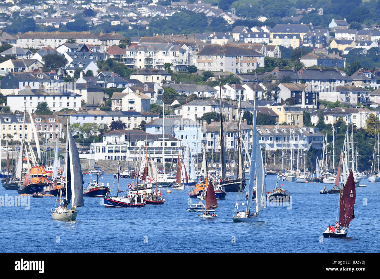 Yachts falmouth bay hi-res stock photography and images - Alamy
