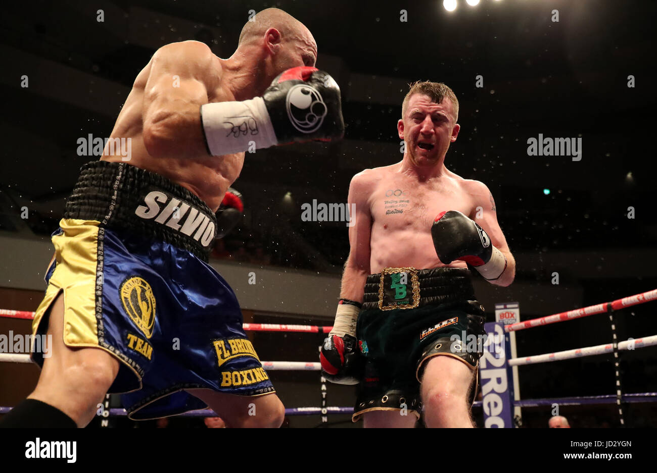 Boxing barnes hi-res stock photography and images - Alamy