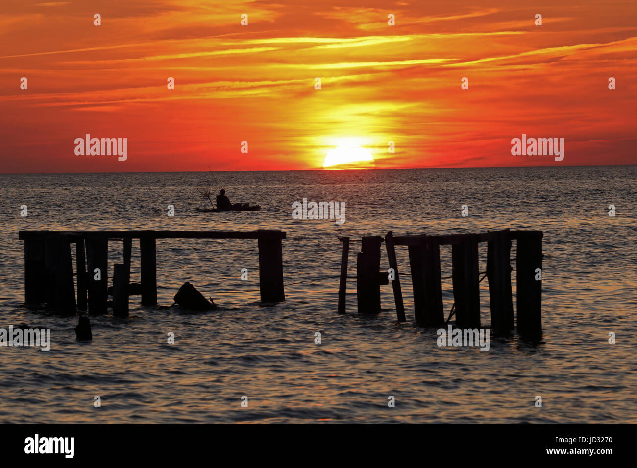 Fishing at sunset, Delaware bay. New Jersey Stock Photo - Alamy