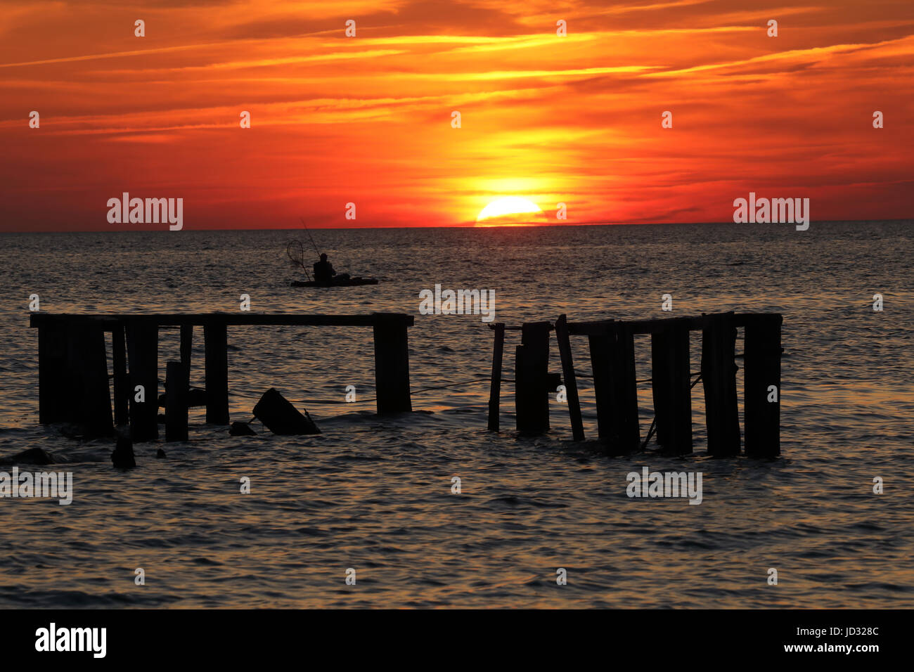 Fishing at sunset, Delaware bay. New Jersey Stock Photo - Alamy