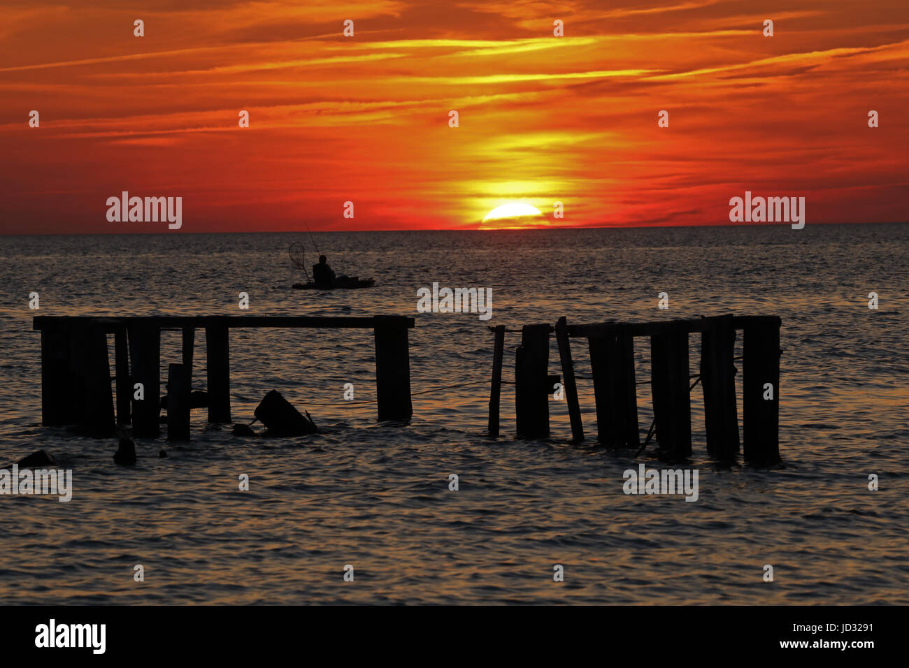 Fishing at sunset, Delaware bay. New Jersey Stock Photo - Alamy