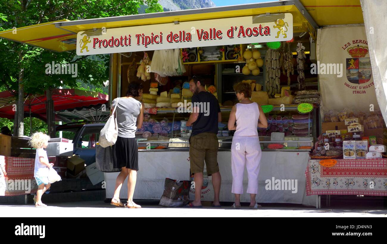 Tourists at market food stall, Chamonix, Mont Blanc, France Stock Photo ...