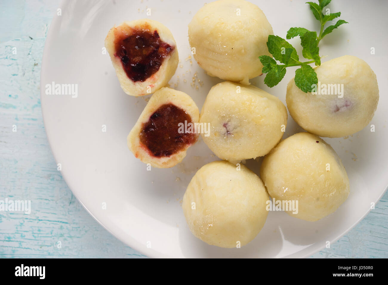 Sween hi-res stock photography and images - Alamy