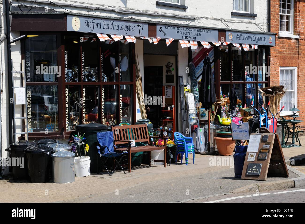 Building supplies hi-res stock photography and images - Alamy