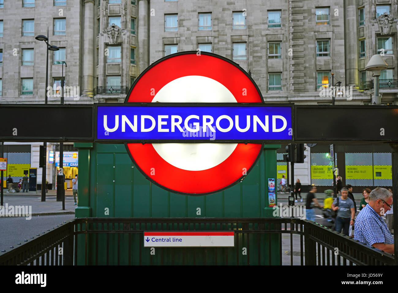 Public transit in england hi-res stock photography and images - Alamy